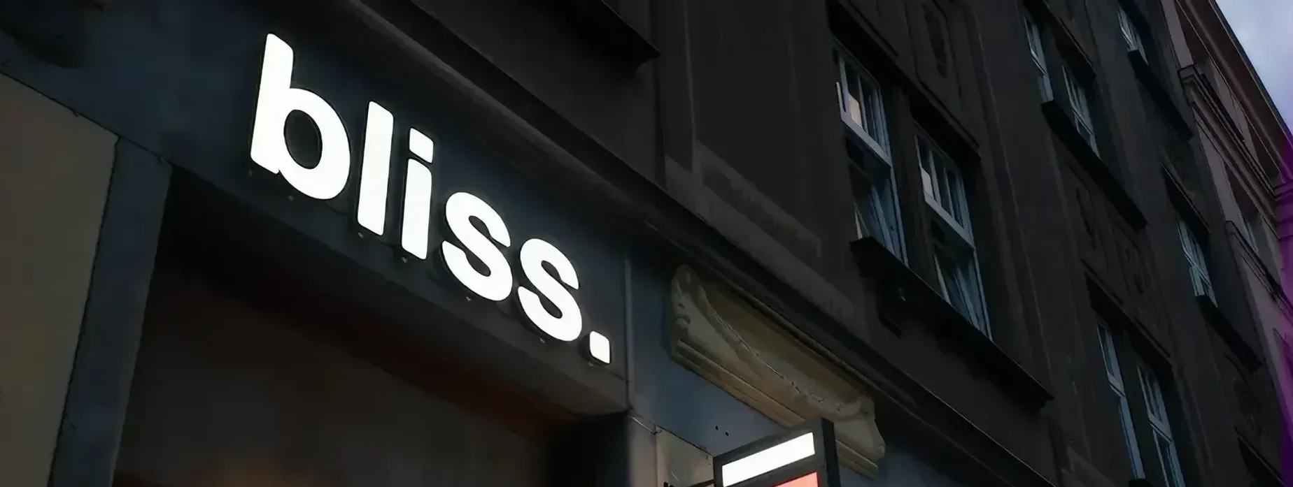 Burger Bliss Bistro - Rozvoz, Vyzvednutí, Rezervace