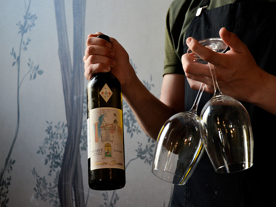 Дніпровська Реберня - Винна карта - Ігристі вина