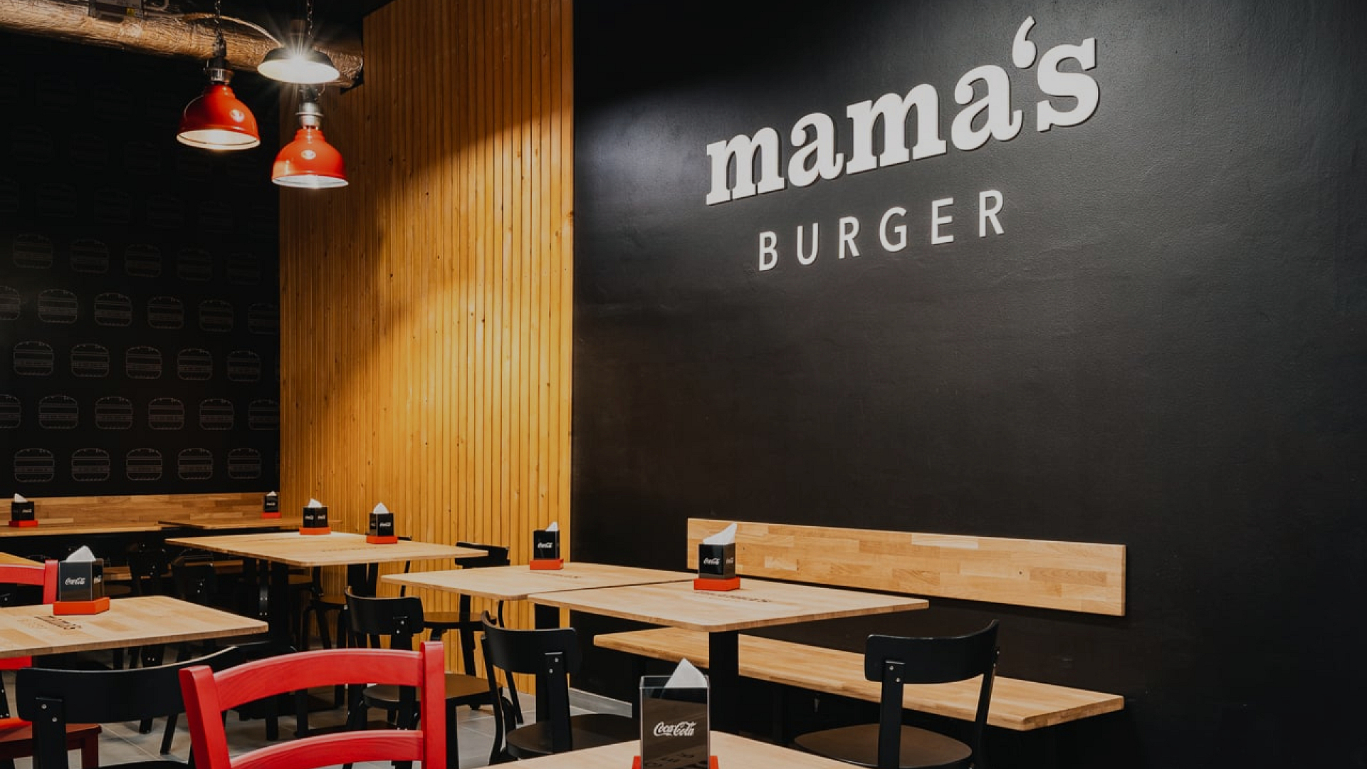 Mama's Burger Brno - Rozvoz jídla, Vyzvednutí, Rezervace