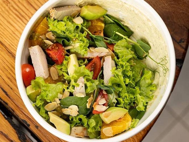 Salalat на Соборній - Швидка доставка здорової їжі у Львові - Доставка, З собою